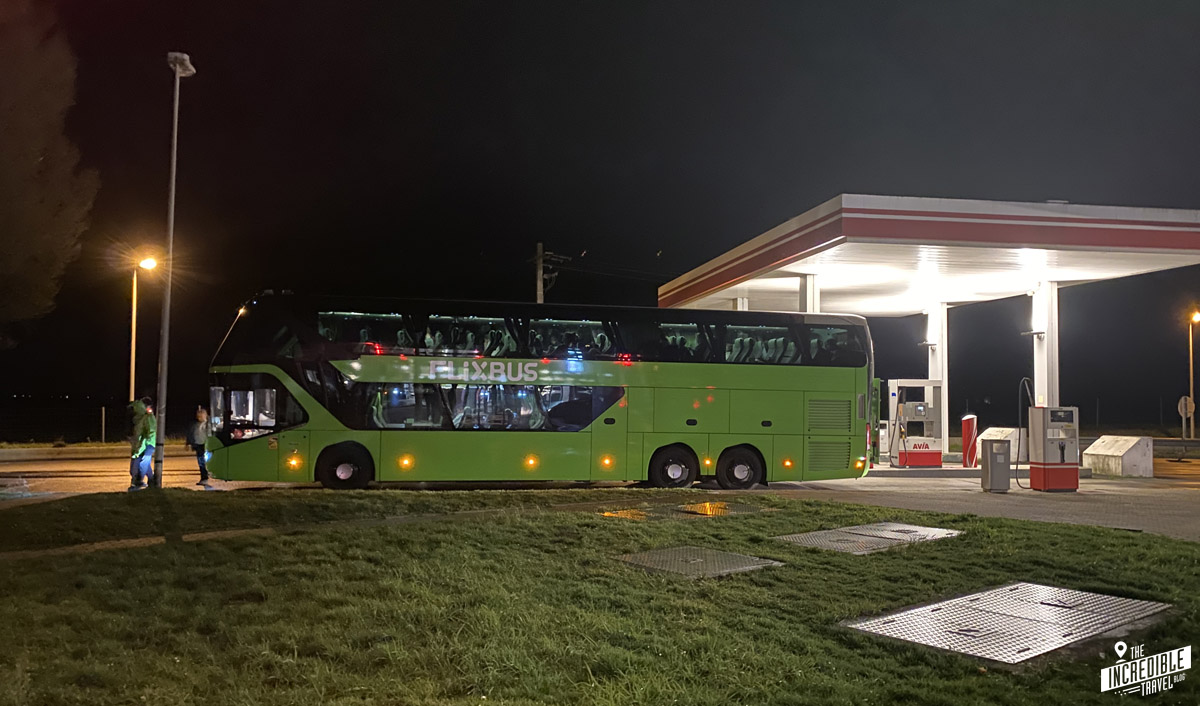 In einem Flixbus nach Paris - The Incredible Travel Blog